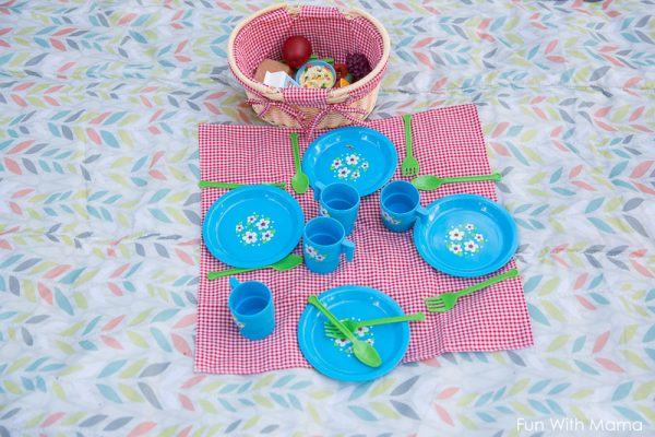 Picnic Pretend Play for Preschoolers - Fun with Mama