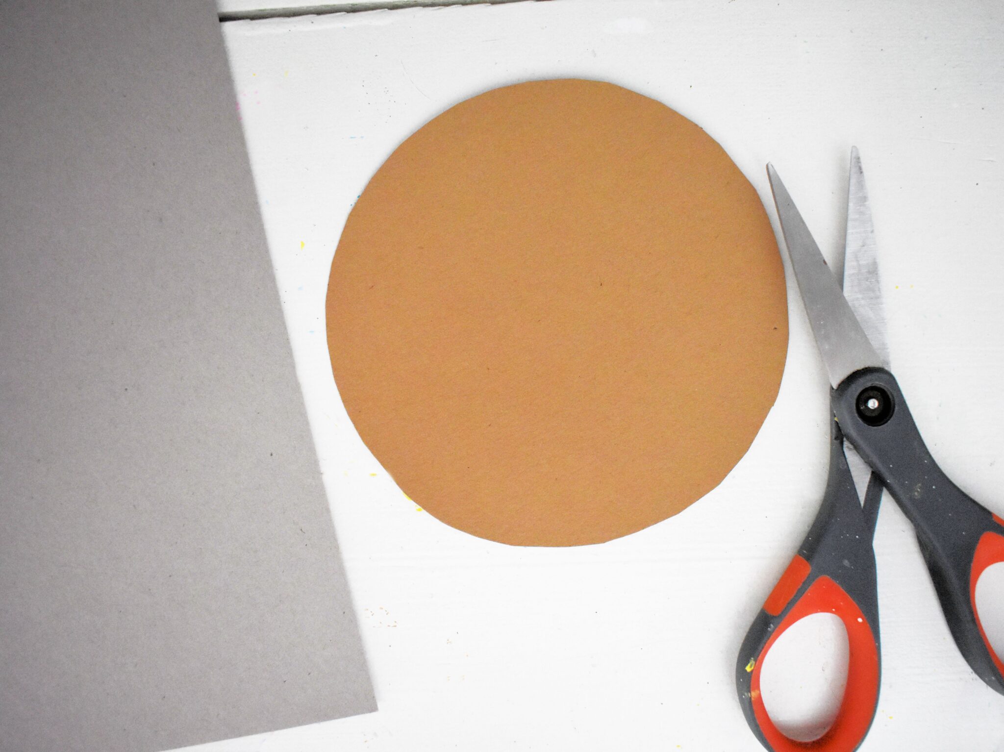 Santas Beard - Christmas Cutting Activity for Preschoolers - Fun with Mama